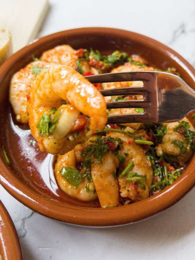 Gambas Pil Pil - Garlic & Chilli Prawns - The Scatty Mum